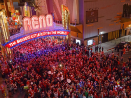 SANTA CRAWL GROUP PHOTO UNDER THE RENO ARCH RETURNS THIS YEAR! - Crawl ...