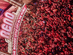 SANTA CRAWL GROUP PHOTO UNDER THE RENO ARCH RETURNS THIS YEAR! - Crawl ...